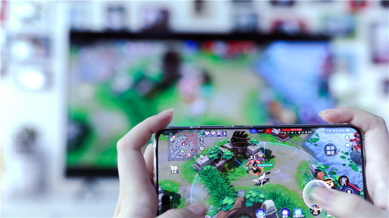 荣耀智慧屏X1评测：爆款55英寸1699元到底值不值？_硬件测评心得_ZNDS