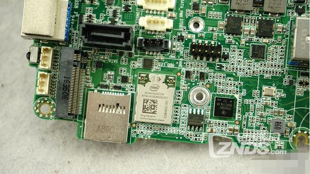 第七代的进化，Intel NUC7i3BNH 开箱评测拆解_硬件测评心得_ZNDS