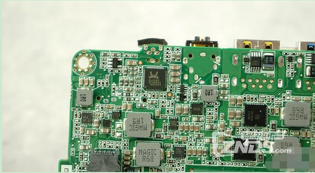 第七代的进化，Intel NUC7i3BNH 开箱评测拆解_硬件测评心得_ZNDS