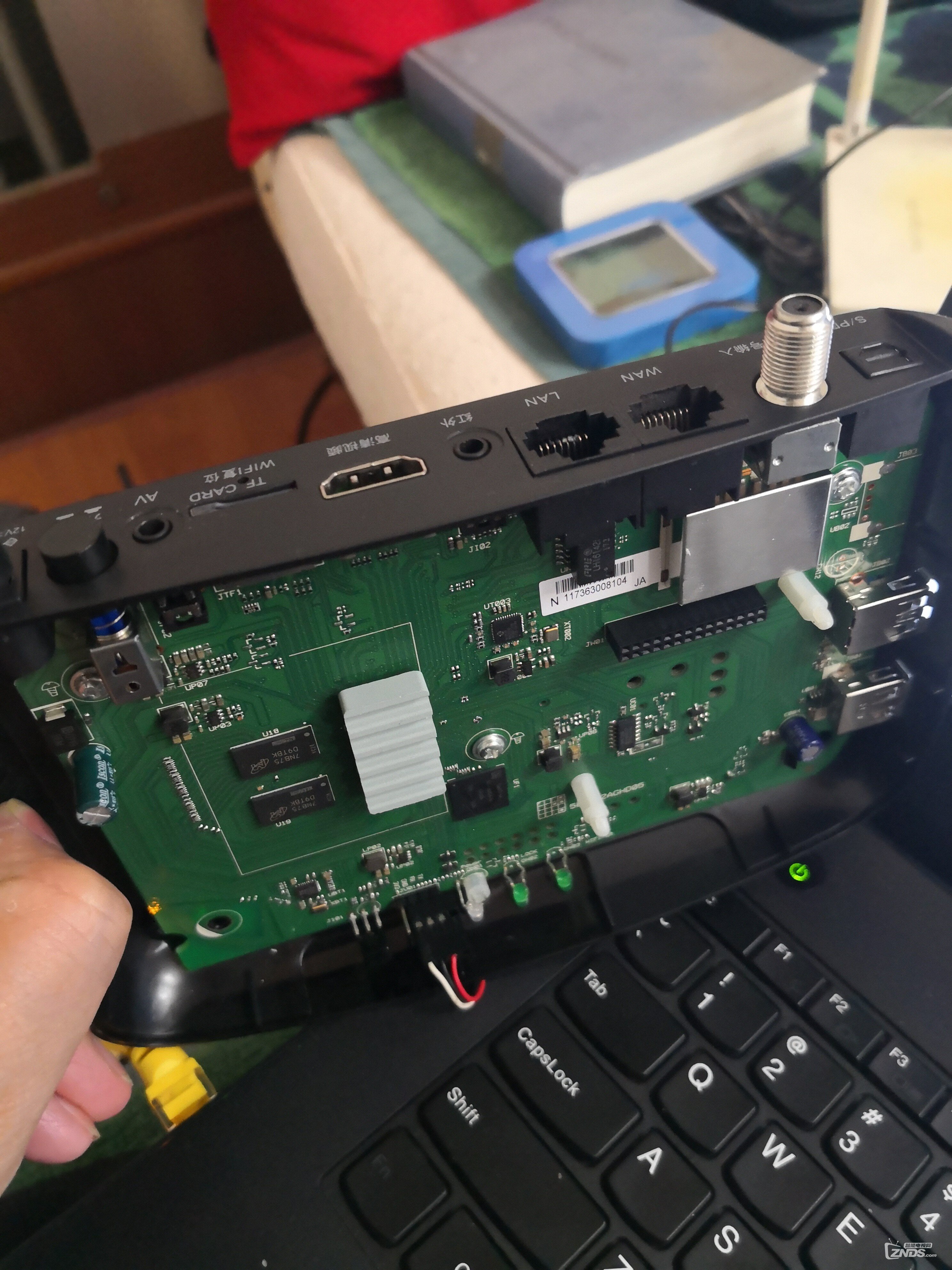 hc2910盒子，如何刷机器或备份，求高手指点！！_广电机顶盒_ZNDS