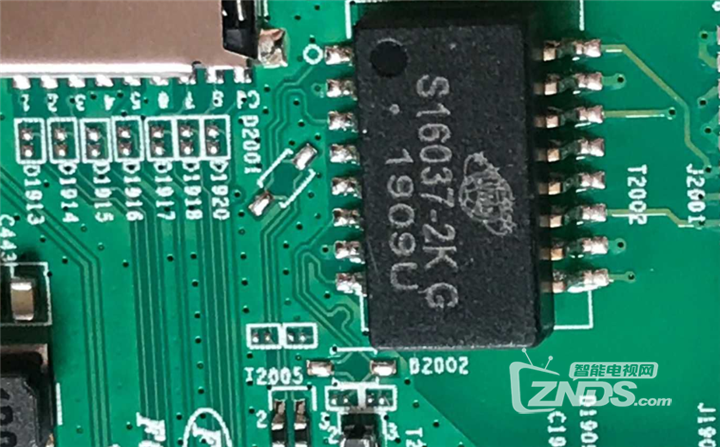 华为EC6110-T全4K智能机顶盒拆解看内部芯片过程分享_华为盒子论坛_ZNDS