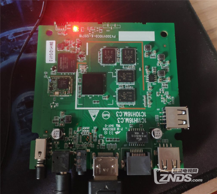 魔百盒M301H 南传 JL 201810 （九联代工）拆解图文_中国移动魔百盒_ZNDS