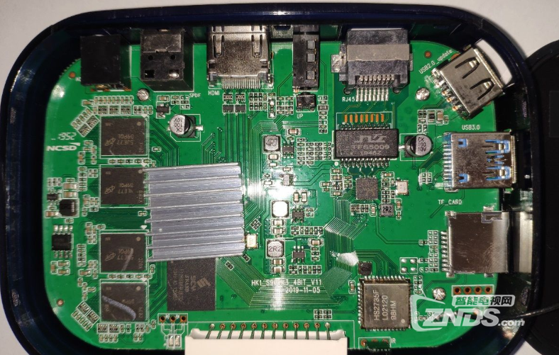 刚刚到手HK1 BOX拆机测评 看看细节怎么样_外贸原生安卓盒子_ZNDS
