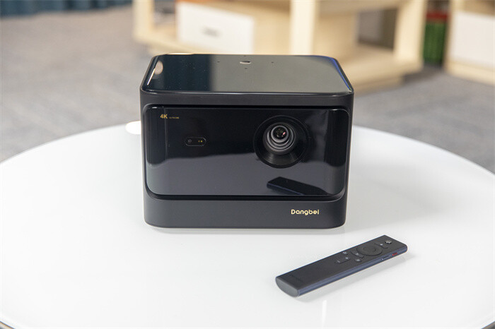 极米H6 Pro对比当贝X3 Pro有什么区别 极米H6 Pro值得买吗_极米投影_ZNDS