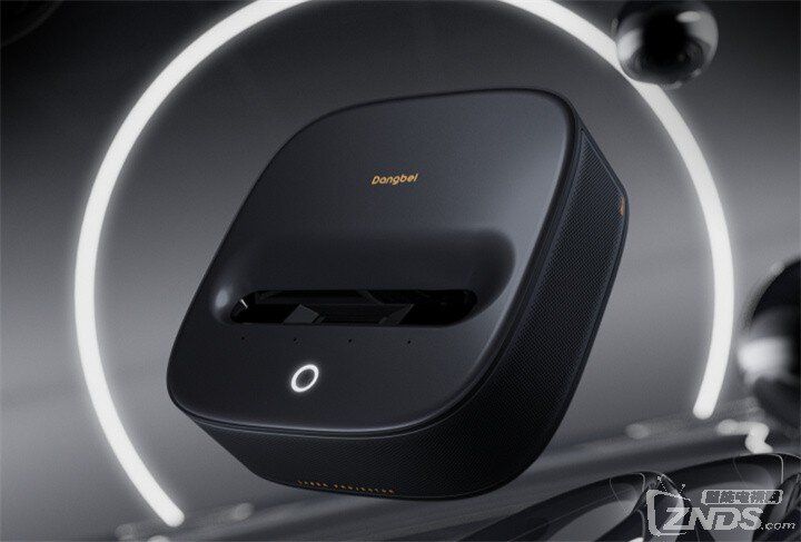 坚果O2投影仪对比当贝U1哪款更加值得买 有什么区别_坚果投影_ZNDS