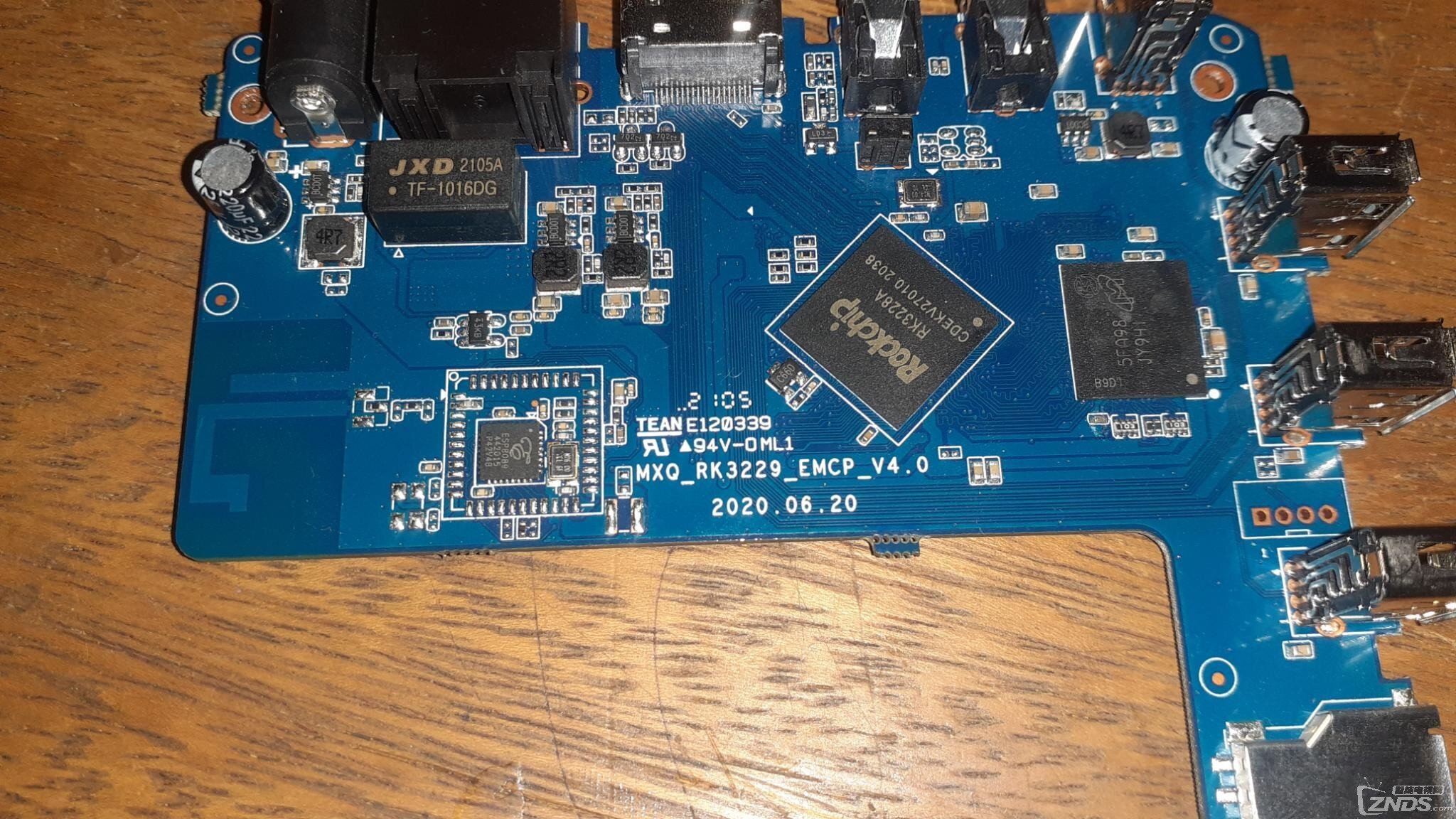 MXQ_RK3229_EMCP_V4.0可用的ROM_ROM固件下载_ZNDS