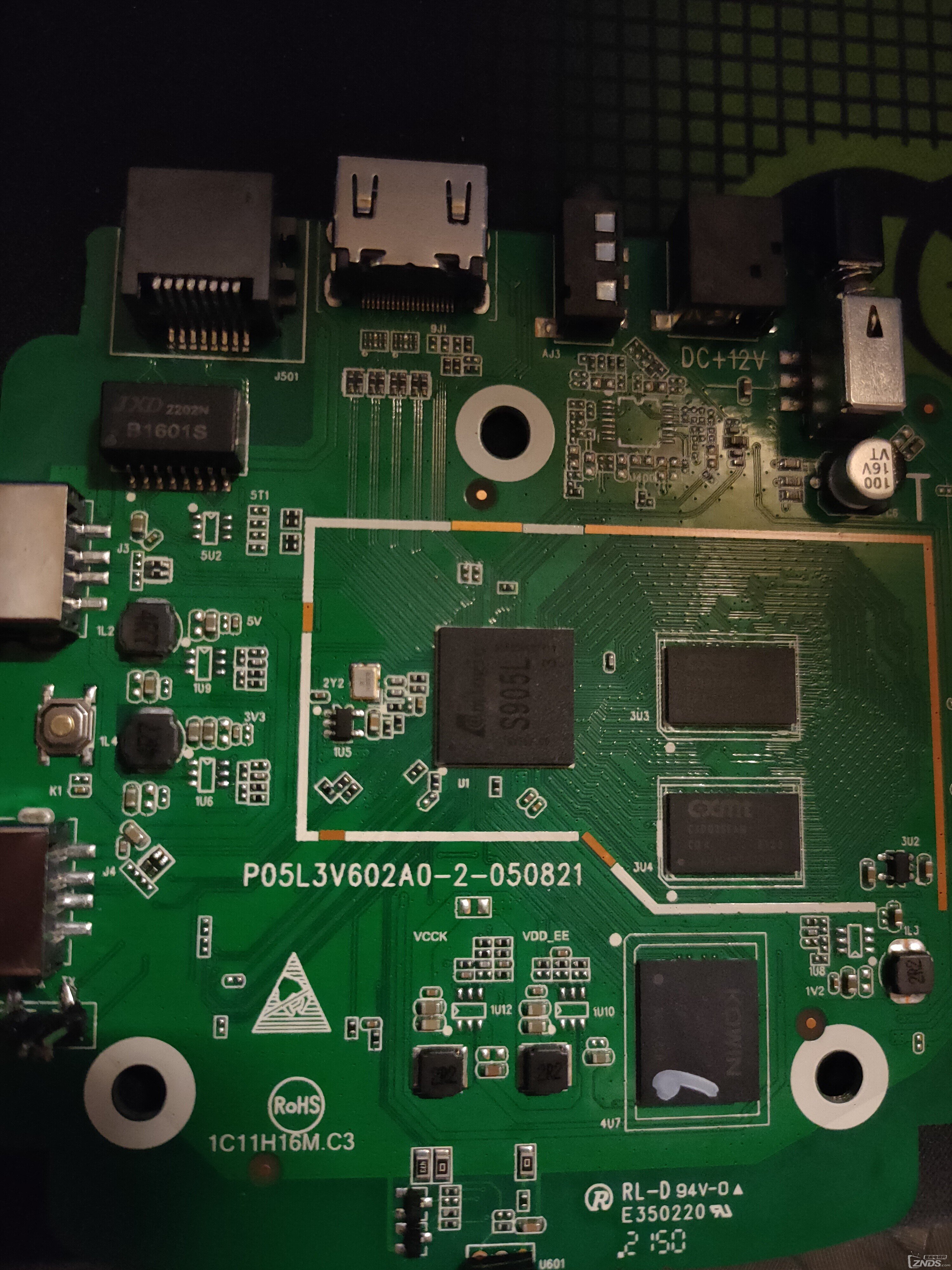 重庆移动的 九联 UNT413A,芯片为S905L3,线刷短接点_中国移动魔百盒_ZNDS