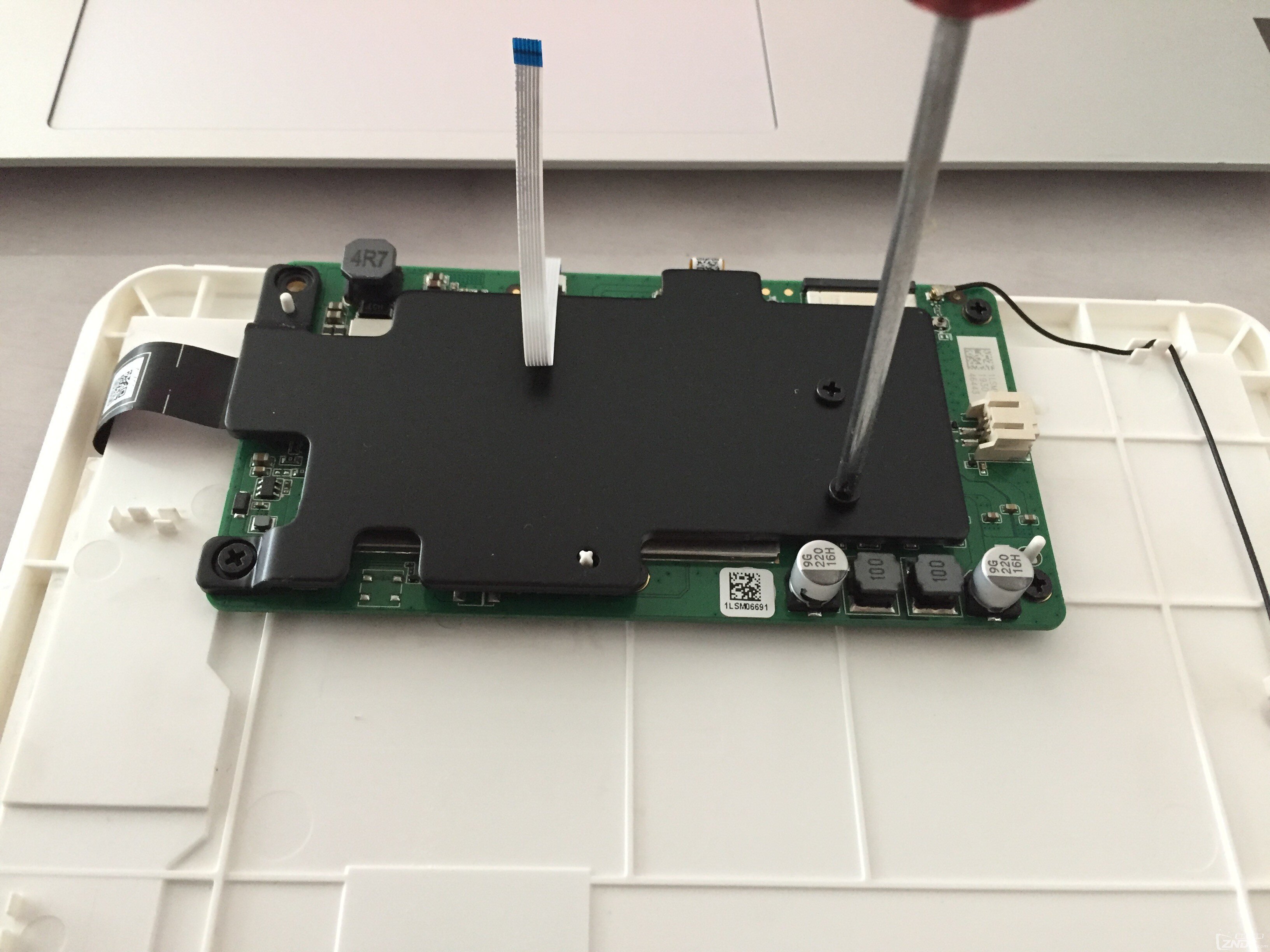 小度在家1S 型号NV2001拆机_小度在家_ZNDS