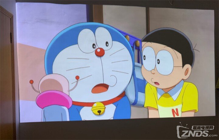 坚果O2投影仪对比当贝U1哪款更加值得买 有什么区别_坚果投影_ZNDS