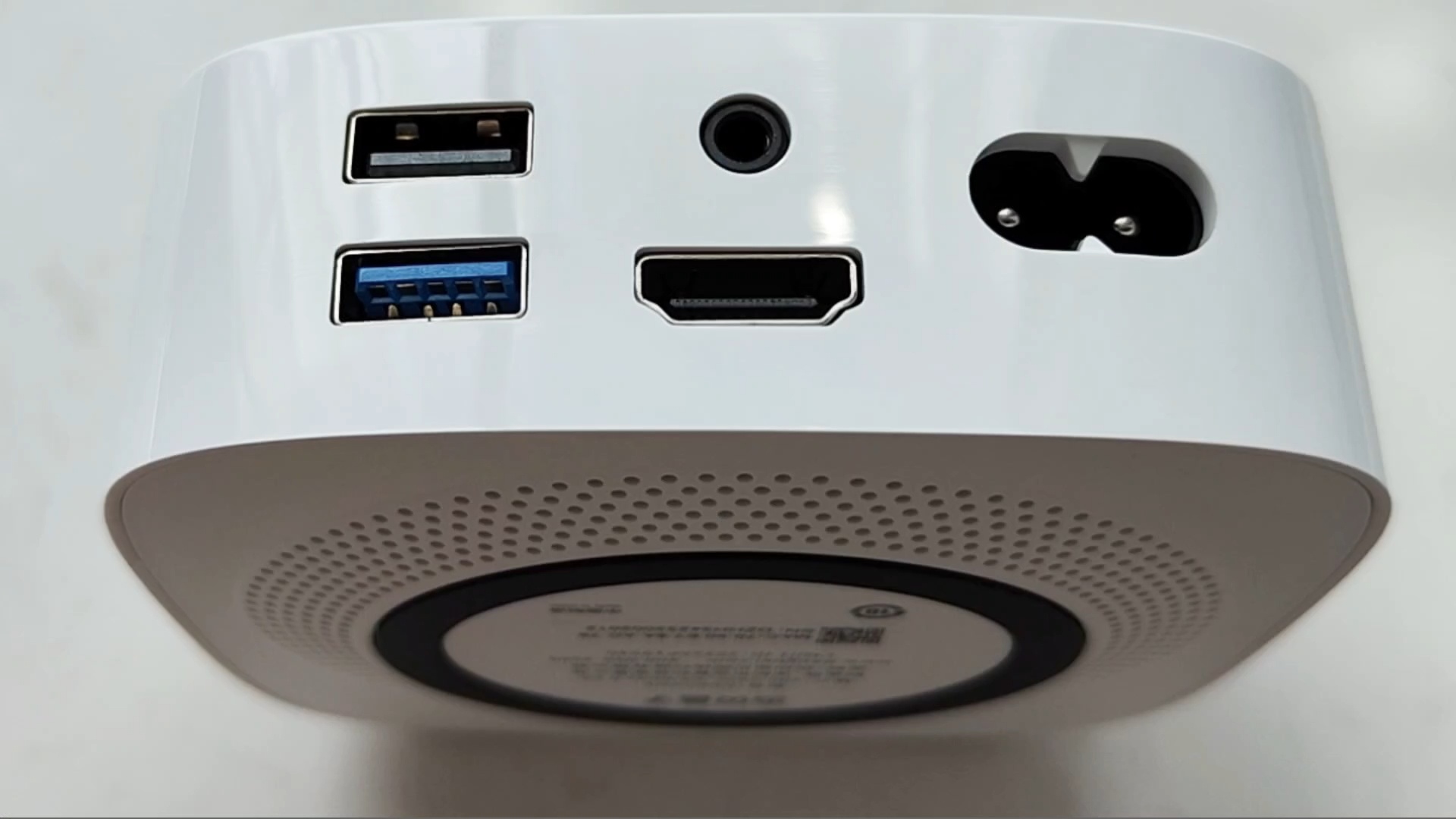 入门级电视盒子新星-当贝盒子H3试玩+拆解_当贝超级盒子_ZNDS