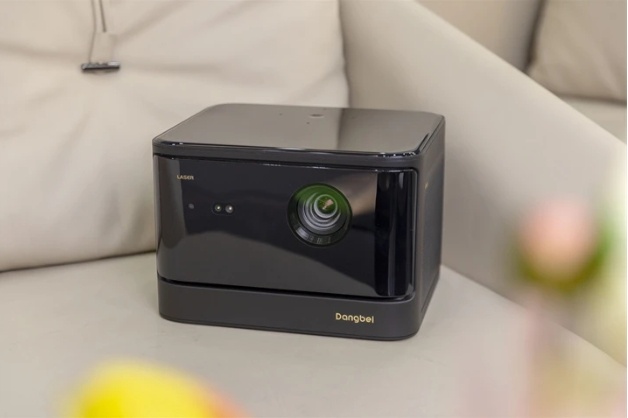 华为问界M9同款ALPD激光技术：当贝X5激光投影有什么过人之处_当贝投影_ZNDS