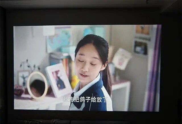 哈趣Q1投影仪评测：百元内最高性价比的投影仪产品_哈趣投影_ZNDS